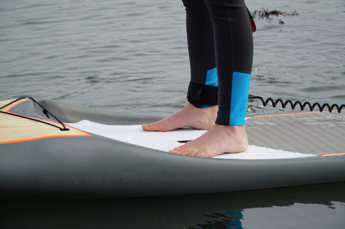 What to wear on your feet when paddleboarding? - SUPboarder Magazine