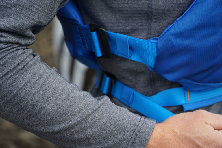 Should I wear a PFD when paddleboarding? / SUPboarder's Palm PFD guide ...