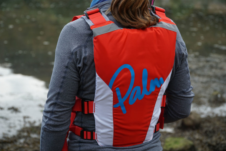 Should I wear a PFD when paddleboarding? / SUPboarder's Palm PFD guide ...