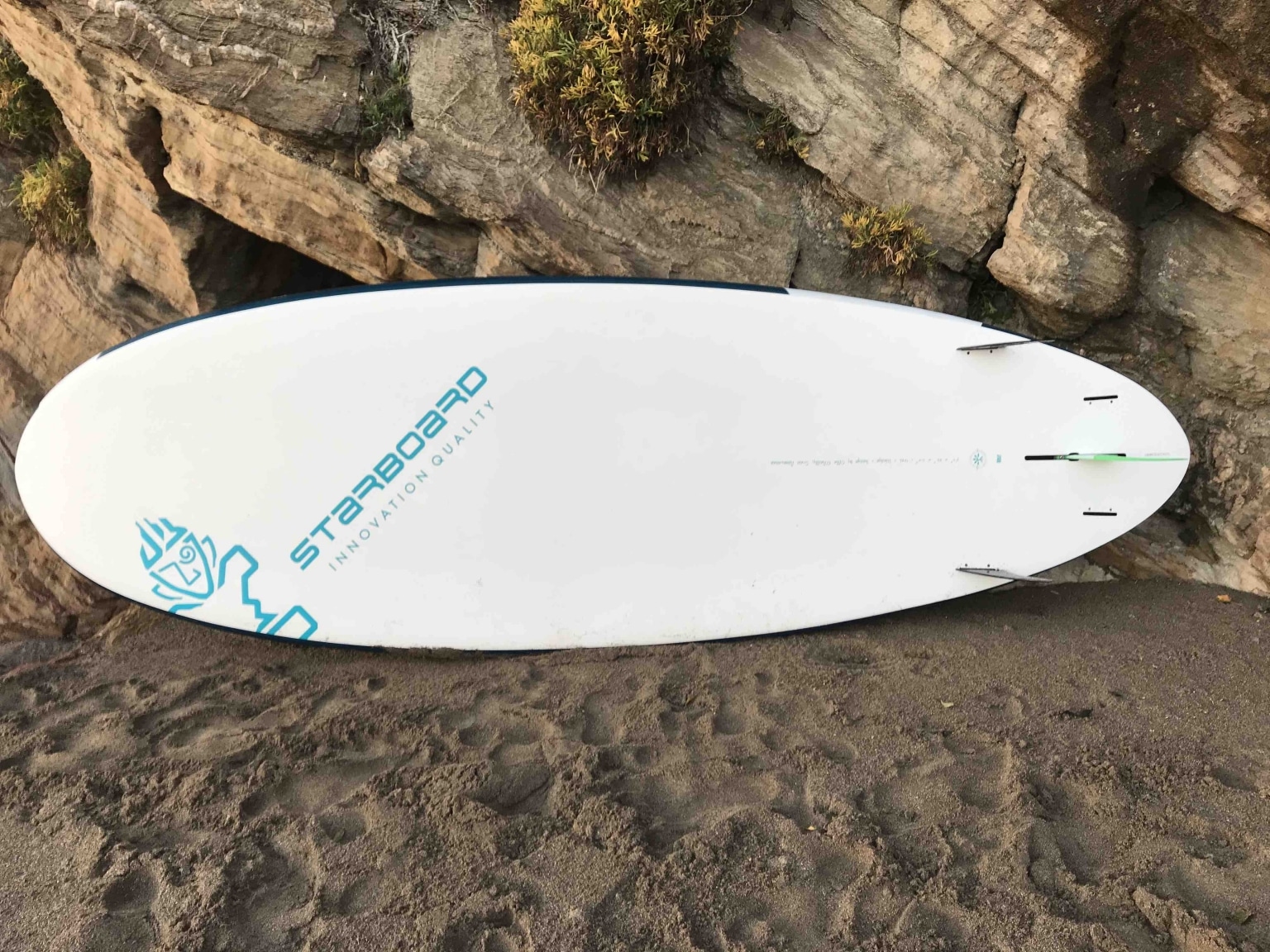 Starboard Wedge / Starlite 8’7" x 32” (2021) - SUPboarder Magazine