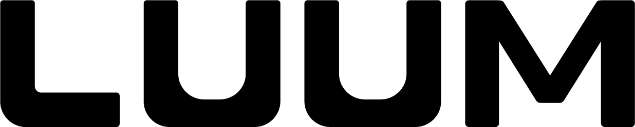 LUUM black and white Logo 300 x 300 px PNG file - SUPboarder Magazine